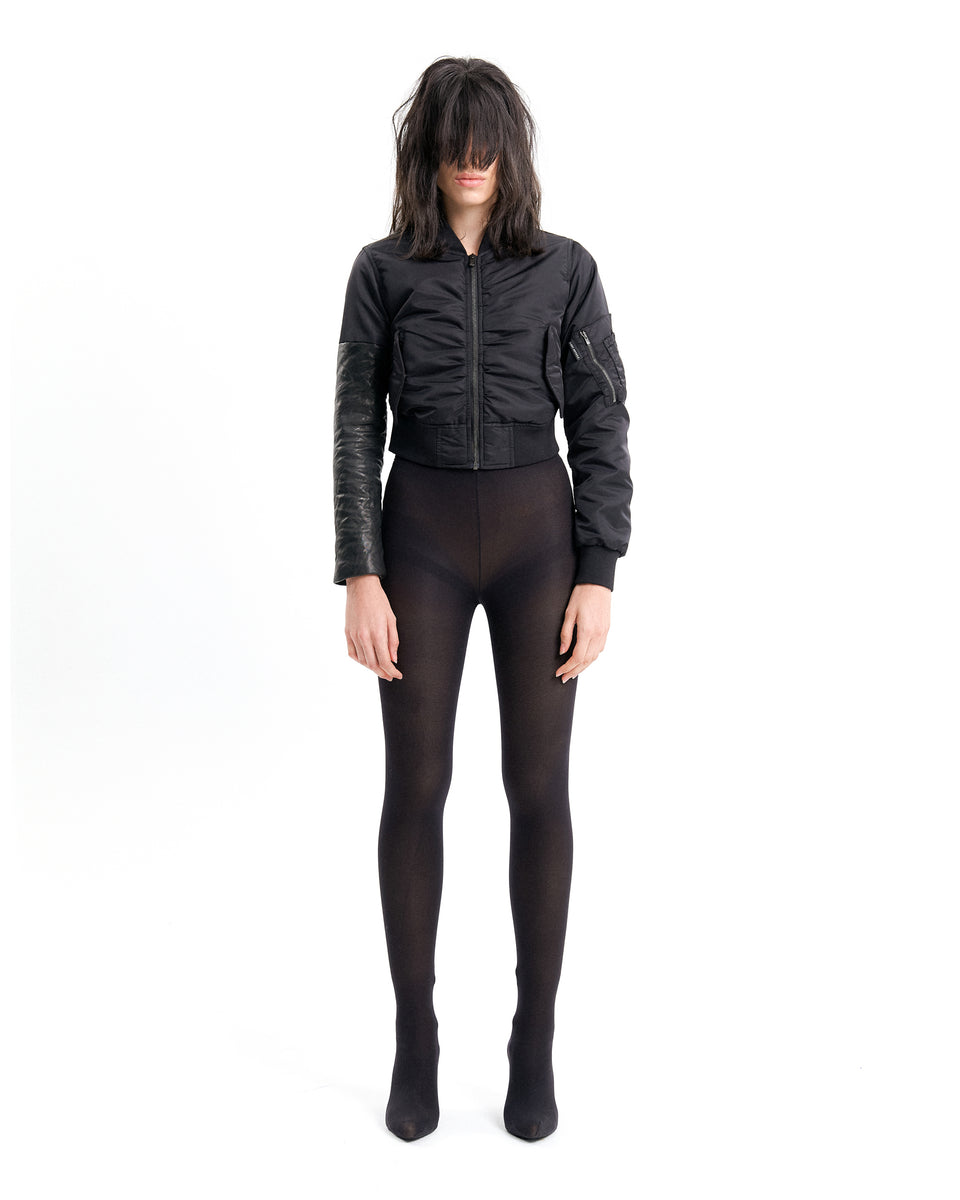 LOADINGROOM – (EMMA) STRANGE ARM BOMBER